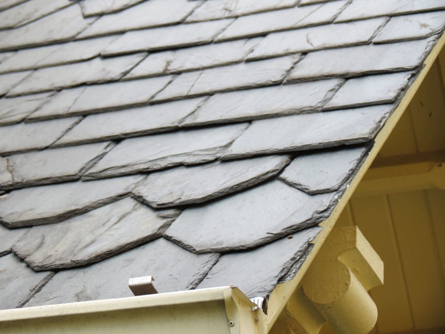 Slate Tile Roofing | Slate Til Roof Repair and Replacement